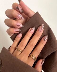 40 Diseños de Uñas Cafés para un Look Perfecto